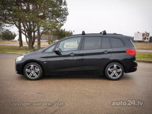 Black BMW 2 Series 2017 in Riga, with an engine capacity of 2.00 L and mileage of 210 thousand km for 13300 €, photo 8 on AUTOMOTO.COM.LV