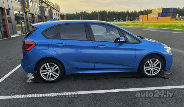 Blue BMW 2 Series 2015 in Tallinn, with an engine capacity of 1.50 L and mileage of 140 thousand km for 12990 €, photo 10 on AUTOMOTO.COM.LV