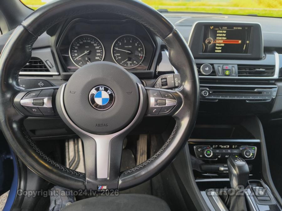 Zils BMW 2 Series 2015 Tallina, ar dzinēja tilpumu 1.50 L un nobraukumu 140 tūkst. km par 12990 €, foto 24 vietnē AUTOMOTO.COM.LV