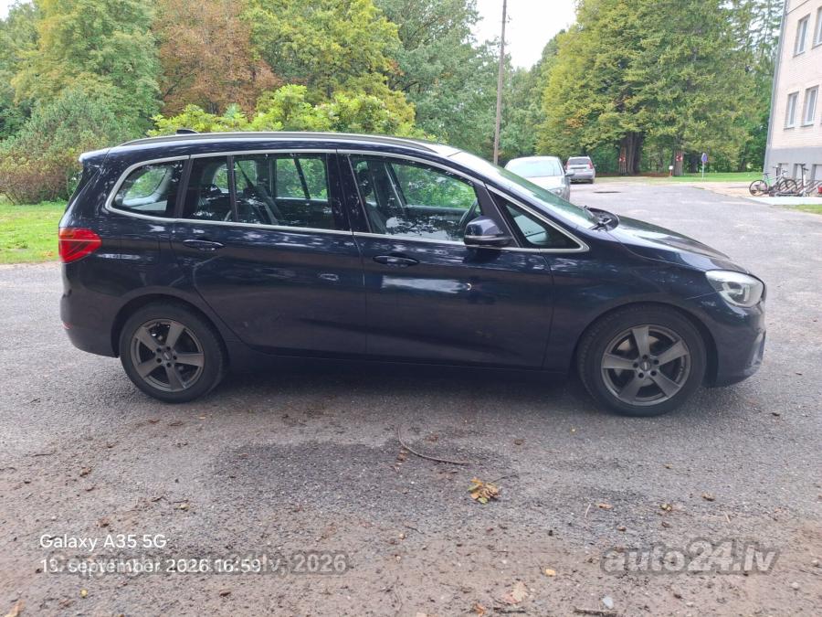 Blue BMW 2 Series 2016 in Tallinn, with an engine capacity of 2.00 L and mileage of 236 thousand km for 9950 €, photo 4 on AUTOMOTO.COM.LV
