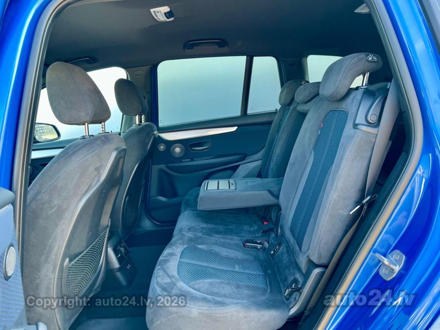 Blue BMW 2 Series 2018 in Tallinn, with an engine capacity of 2.00 L and mileage of 170 thousand km for 13999 €, photo 10 on AUTOMOTO.COM.LV