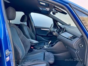 Blue BMW 2 Series 2018 in Tallinn, with an engine capacity of 2.00 L and mileage of 170 thousand km for 13999 €, photo 12 on AUTOMOTO.COM.LV