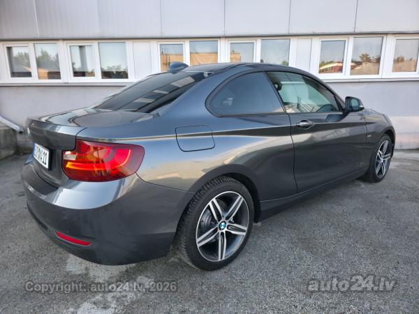 Pelēks BMW 2 Series 2015 Tallina, ar dzinēja tilpumu 2.00 L un nobraukumu 237 tūkst. km par 11990 €, foto 4 vietnē AUTOMOTO.COM.LV