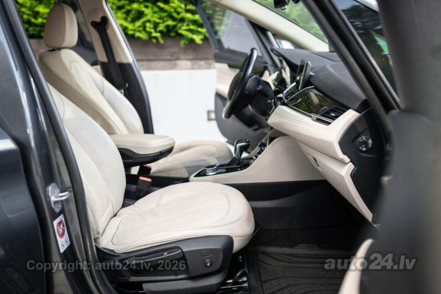 Grey BMW 2 Series 2017 in Tallinn, with an engine capacity of 1.50 L and mileage of 108 thousand km for 14500 €, photo 14 on AUTOMOTO.COM.LV