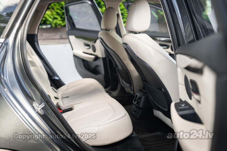 Grey BMW 2 Series 2017 in Tallinn, with an engine capacity of 1.50 L and mileage of 108 thousand km for 14500 €, photo 17 on AUTOMOTO.COM.LV