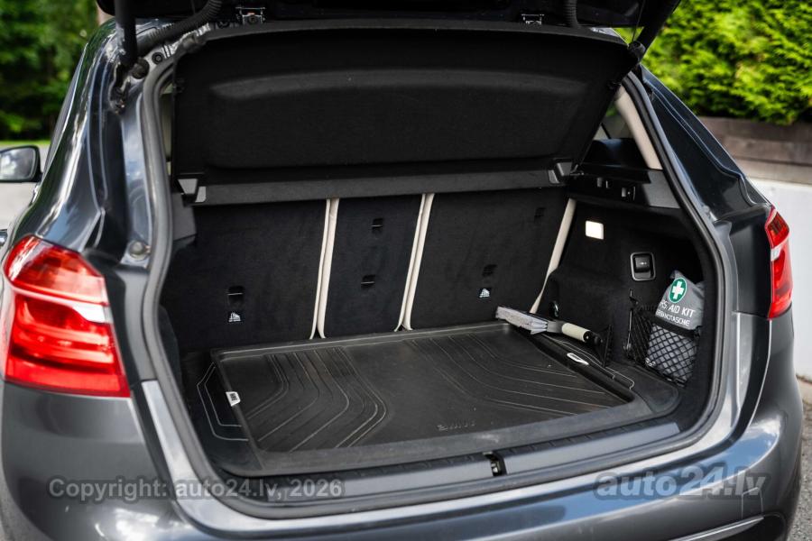 Grey BMW 2 Series 2017 in Tallinn, with an engine capacity of 1.50 L and mileage of 108 thousand km for 14500 €, photo 22 on AUTOMOTO.COM.LV