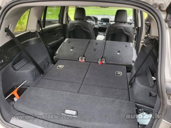 BMW 2 Series 2018 in Tallinn on AUTOMOTO.COM.LV Grey BMW 2 Series 2018 in Tallinn, with an engine capacity of 2.00 L and mileage of 80 thousand km for 14900 €, photo 9 on AUTOMOTO.COM.LV