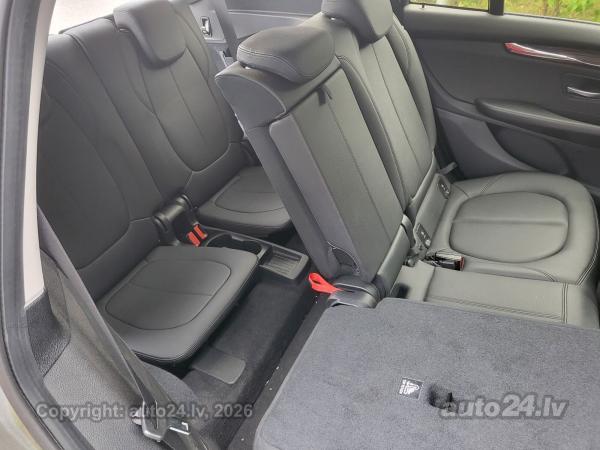 BMW 2 Series 2018 in Tallinn on AUTOMOTO.COM.LV Grey BMW 2 Series 2018 in Tallinn, with an engine capacity of 2.00 L and mileage of 80 thousand km for 14900 €, photo 10 on AUTOMOTO.COM.LV