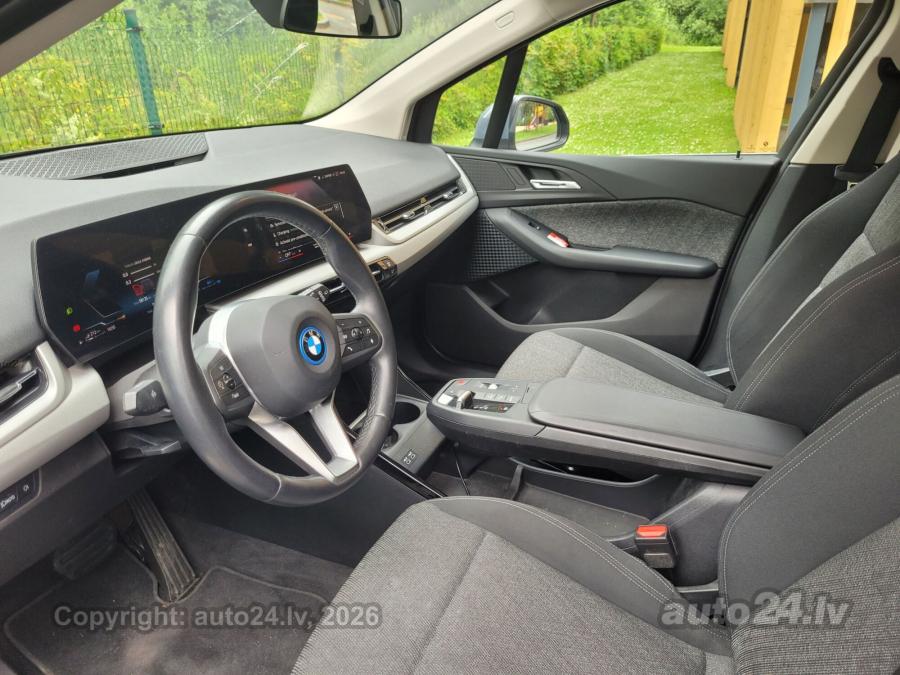 Grey BMW 2 Series 2022 in Tallinn, with an engine capacity of 1.50 L and mileage of 58 thousand km for 27500 €, photo 5 on AUTOMOTO.COM.LV