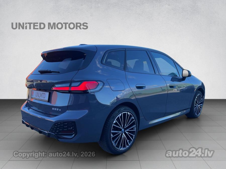 Pelēks BMW 2 Series 2022 Tallina, ar dzinēja tilpumu 1.50 L un nobraukumu 53 tūkst. km par 27900 €, foto 3 vietnē AUTOMOTO.COM.LV