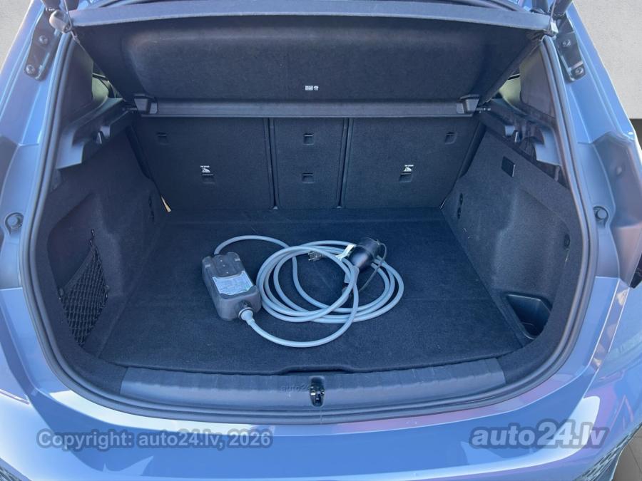 Pelēks BMW 2 Series 2022 Tallina, ar dzinēja tilpumu 1.50 L un nobraukumu 53 tūkst. km par 27900 €, foto 14 vietnē AUTOMOTO.COM.LV