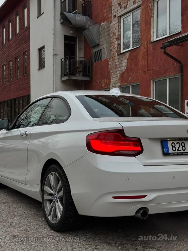 White BMW 2 Series 2017 in Tallinn, with an engine capacity of 1.50 L and mileage of 113 thousand km for 14990 €, photo 2 on AUTOMOTO.COM.LV