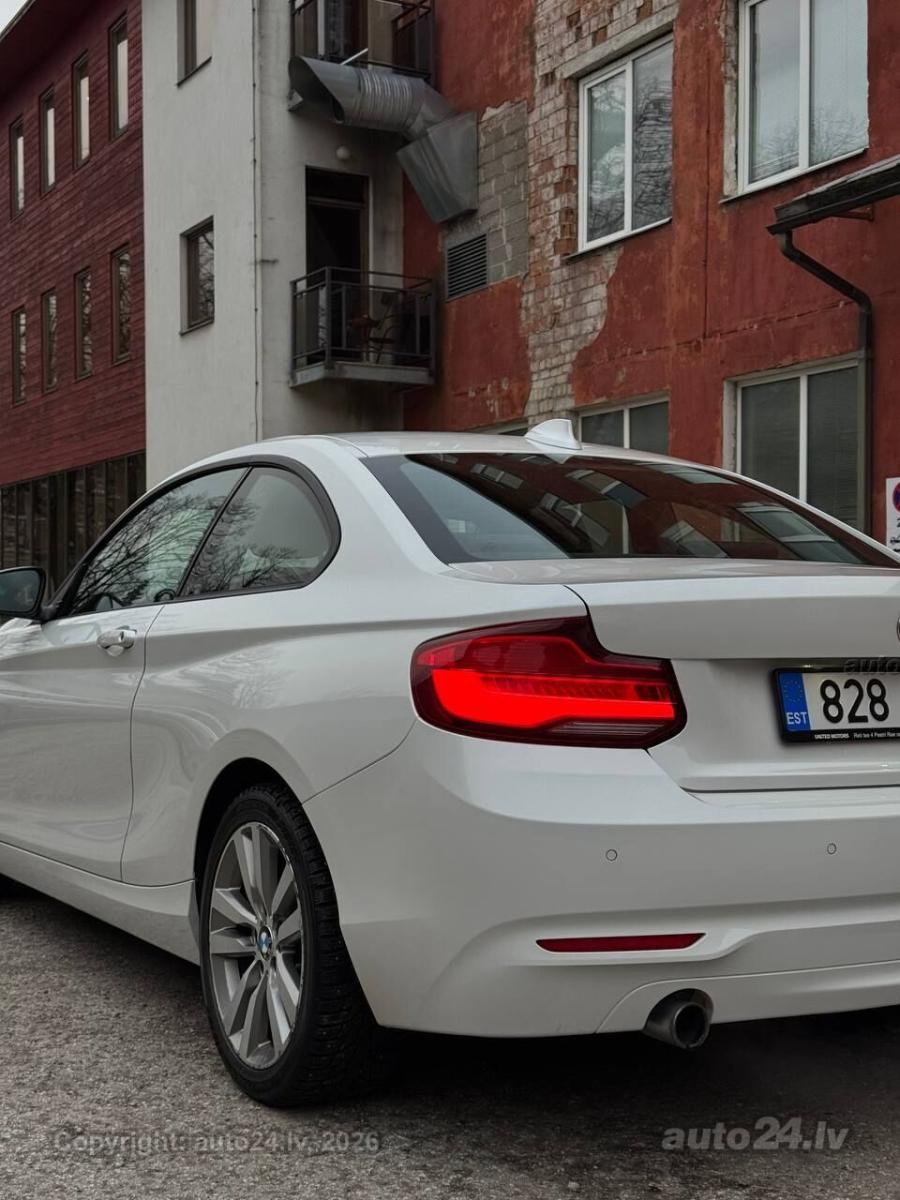 Balts BMW 2 Series 2017 Tallina, ar dzinēja tilpumu 1.50 L un nobraukumu 113 tūkst. km par 14990 €, foto 2 vietnē AUTOMOTO.COM.LV