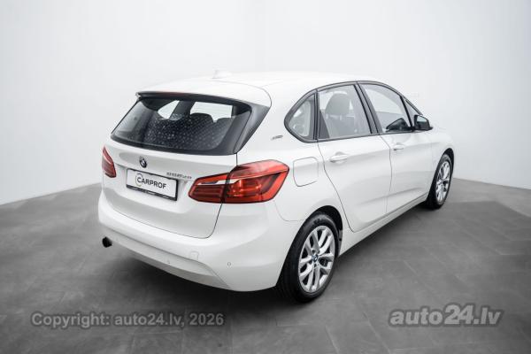 White BMW 2 Series 2017 in Tallinn, with an engine capacity of 1.50 L and mileage of 153 thousand km for 10999 €, photo 5 on AUTOMOTO.COM.LV