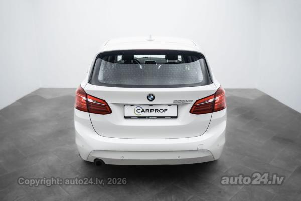 White BMW 2 Series 2017 in Tallinn, with an engine capacity of 1.50 L and mileage of 153 thousand km for 10999 €, photo 6 on AUTOMOTO.COM.LV