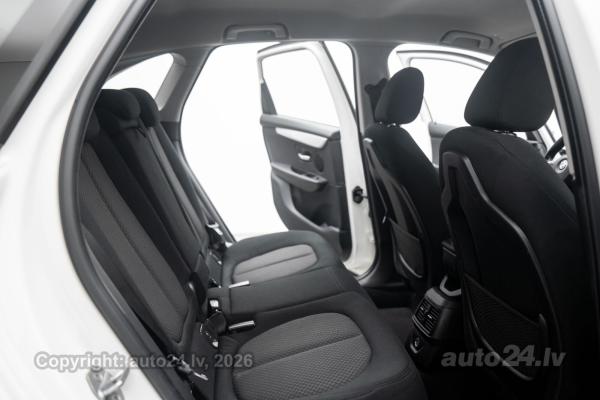 White BMW 2 Series 2017 in Tallinn, with an engine capacity of 1.50 L and mileage of 153 thousand km for 10999 €, photo 10 on AUTOMOTO.COM.LV