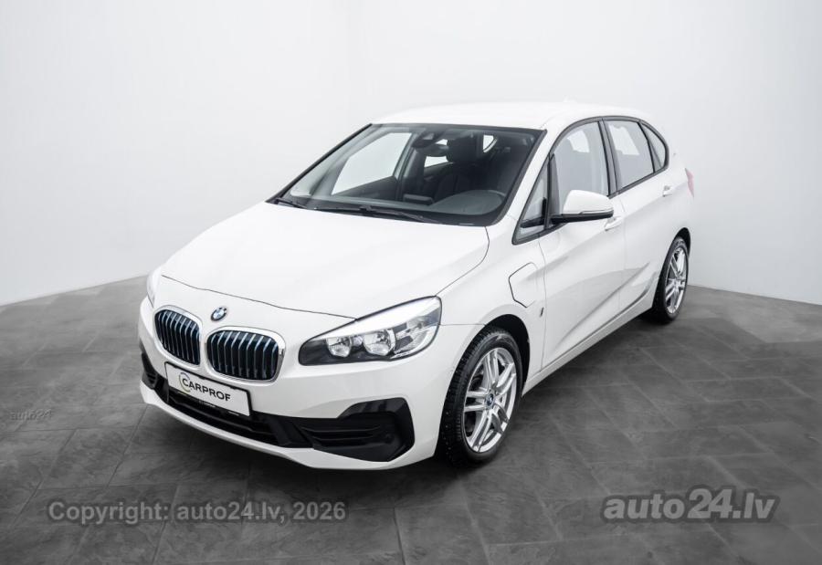 Balts BMW 2 Series 2018 Tallina, ar dzinēja tilpumu 1.50 L un nobraukumu 165 tūkst. km par 9999 €, foto 1 vietnē AUTOMOTO.COM.LV