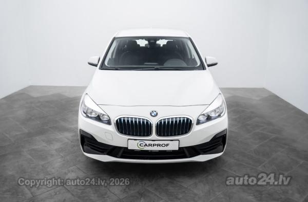 White BMW 2 Series 2018 in Tallinn, with an engine capacity of 1.50 L and mileage of 165 thousand km for 9999 €, photo 2 on AUTOMOTO.COM.LV