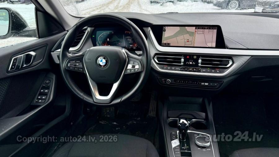 Balts BMW 2 Series 2021 Tallina, ar dzinēja tilpumu 1.50 L un nobraukumu 84 tūkst. km par 21500 €, foto 3 vietnē AUTOMOTO.COM.LV