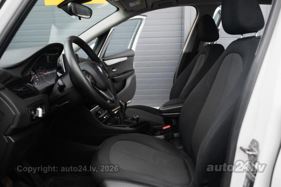 Balts BMW 2 Series 2014 Tallina, ar dzinēja tilpumu 1.50 L un nobraukumu 170 tūkst. km par 7999 €, foto 12 vietnē AUTOMOTO.COM.LV