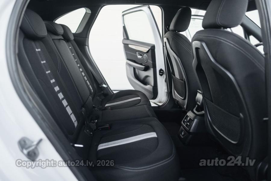 Balts BMW 2 Series 2016 Tallina, ar dzinēja tilpumu 2.00 L un nobraukumu 264 tūkst. km par 9499 €, foto 12 vietnē AUTOMOTO.COM.LV