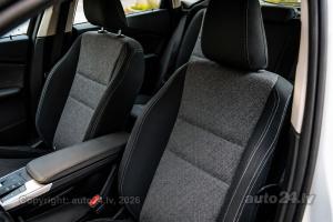 White BMW 2 Series 2022 in Tallinn, with an engine capacity of 2.00 L and mileage of 61 thousand km for 23900 €, photo 9 on AUTOMOTO.COM.LV