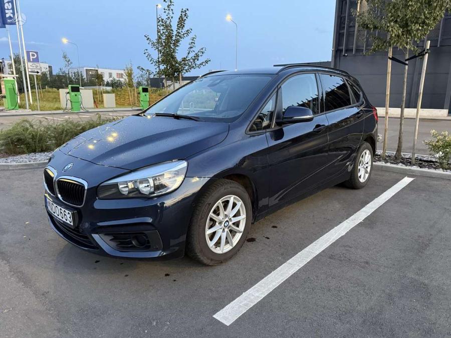 Blue BMW 216 Active Tourer 2016 in Vilnius, with an engine capacity of 1.50 L and mileage of 291 thousand km for 6200 €, photo 1 on AUTOMOTO.COM.LV