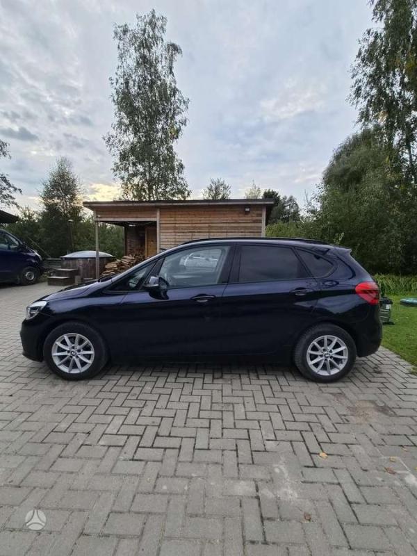 Синий БМВ 216 Active Tourer 2016 в Вильнюс, объемом двигателя 1.50 л и пробегом 291 тыс. км за 6200 €, фото 4 на AUTOMOTO.COM.LV