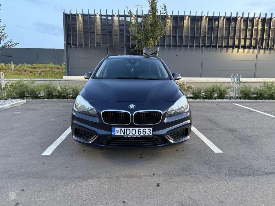 Blue BMW 216 Active Tourer 2016 in Vilnius, with an engine capacity of 1.50 L and mileage of 291 thousand km for 6200 €, photo 5 on AUTOMOTO.COM.LV