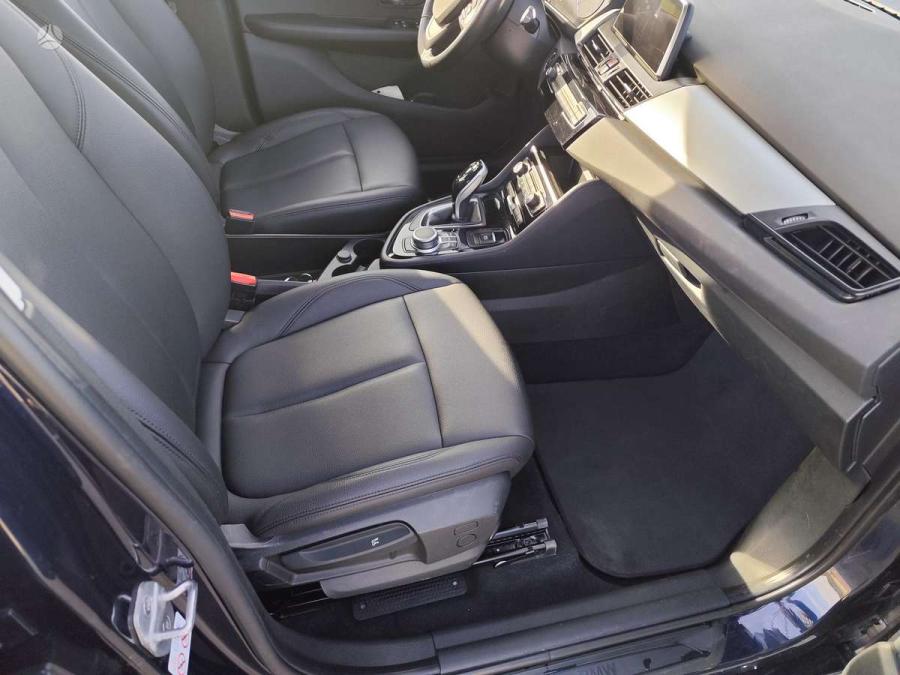Zils BMW 216 Active Tourer 2020 Panevēža, ar dzinēja tilpumu 1.50 L un nobraukumu 239 tūkst. km par 9000 €, foto 10 vietnē AUTOMOTO.COM.LV