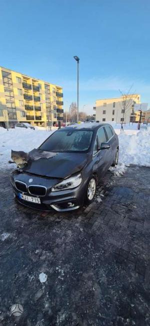 Grey BMW 216 Active Tourer 2016 in Klaipeda, with an engine capacity of 1.50 L and mileage of 250 thousand km for 2500 €, photo 3 on AUTOMOTO.COM.LV
