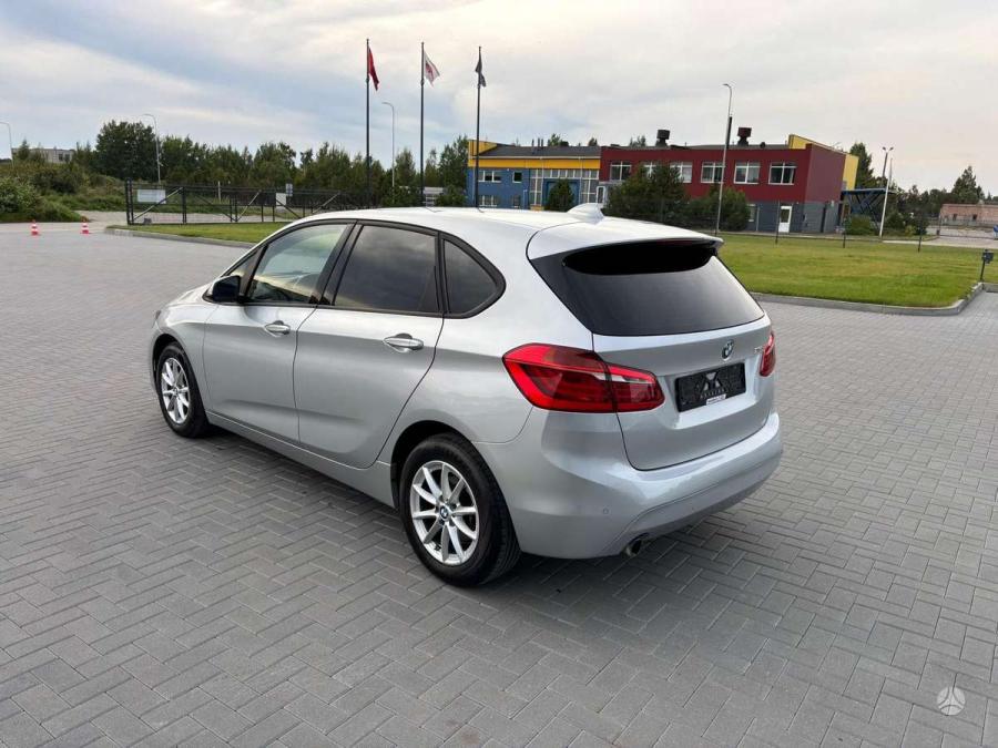 Grey BMW 216 Active Tourer 2017 in Telschi, with an engine capacity of 1.50 L and mileage of 211 thousand km for 6200 €, photo 4 on AUTOMOTO.COM.LV