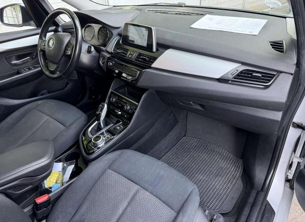Pelēks BMW 216 Active Tourer 2019 Šauļi, ar dzinēja tilpumu 1.50 L un nobraukumu 227 tūkst. km par 7950 €, foto 8 vietnē AUTOMOTO.COM.LV