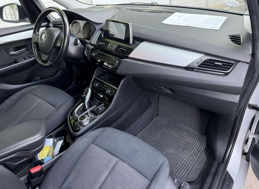 Pelēks BMW 216 Active Tourer 2019 Šauļi, ar dzinēja tilpumu 1.50 L un nobraukumu 227 tūkst. km par 7950 €, foto 8 vietnē AUTOMOTO.COM.LV