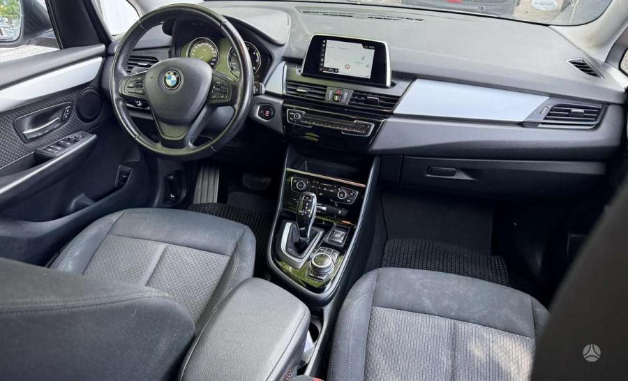 Pelēks BMW 216 Active Tourer 2019 Šauļi, ar dzinēja tilpumu 1.50 L un nobraukumu 227 tūkst. km par 7950 €, foto 9 vietnē AUTOMOTO.COM.LV