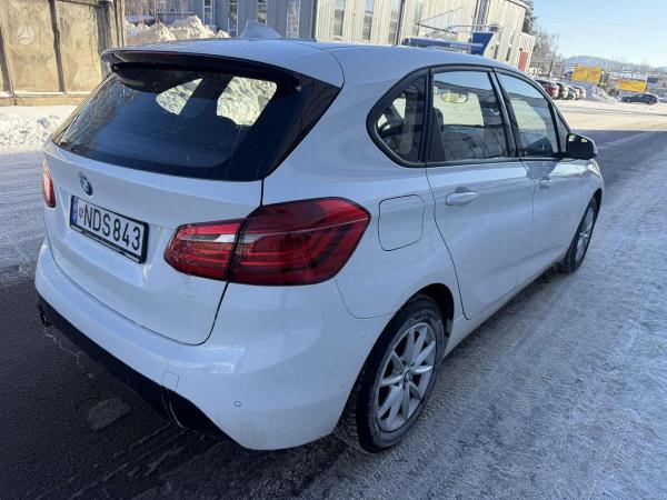 White BMW 216 Active Tourer 2015 in Vilnius, with an engine capacity of 1.50 L and mileage of 241 thousand km for 5200 €, photo 5 on AUTOMOTO.COM.LV