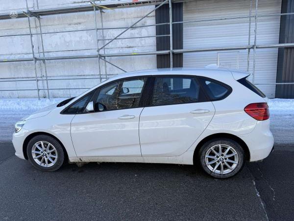 White BMW 216 Active Tourer 2015 in Vilnius, with an engine capacity of 1.50 L and mileage of 241 thousand km for 5200 €, photo 6 on AUTOMOTO.COM.LV
