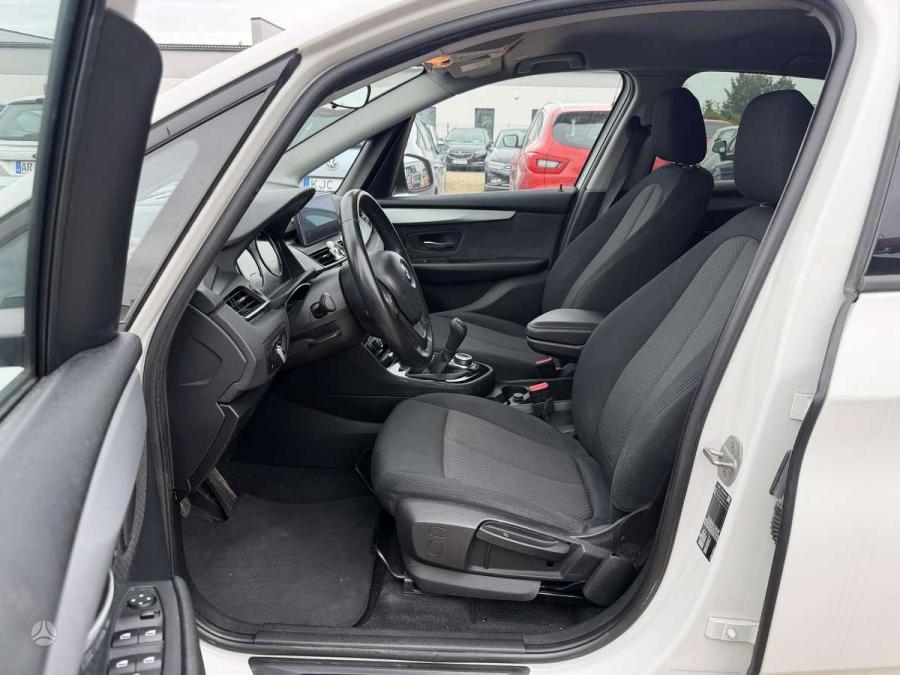 Белый БМВ 216 Active Tourer 2020 в Шяуляй, объемом двигателя 1.50 л и пробегом 262 тыс. км за 9100 €, фото 11 на AUTOMOTO.COM.LV