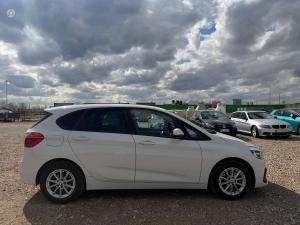 White BMW 216 Active Tourer 2020 in Siauliai, with an engine capacity of 1.50 L and mileage of 262 thousand km for 8900 €, photo 5 on AUTOMOTO.COM.LV
