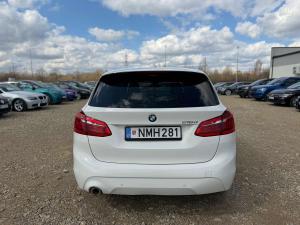 White BMW 216 Active Tourer 2020 in Siauliai, with an engine capacity of 1.50 L and mileage of 262 thousand km for 8900 €, photo 7 on AUTOMOTO.COM.LV