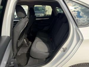White BMW 216 Active Tourer 2020 in Siauliai, with an engine capacity of 1.50 L and mileage of 262 thousand km for 8900 €, photo 12 on AUTOMOTO.COM.LV