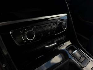 White BMW 216 Active Tourer 2020 in Siauliai, with an engine capacity of 1.50 L and mileage of 262 thousand km for 8900 €, photo 16 on AUTOMOTO.COM.LV