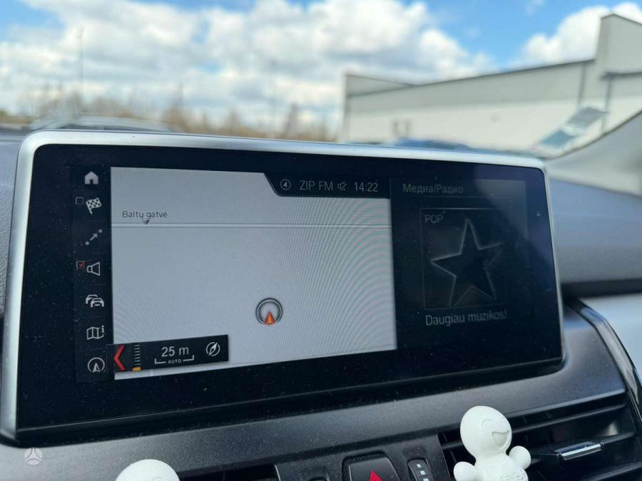 White BMW 216 Active Tourer 2020 in Siauliai, with an engine capacity of 1.50 L and mileage of 262 thousand km for 8900 €, photo 18 on AUTOMOTO.COM.LV