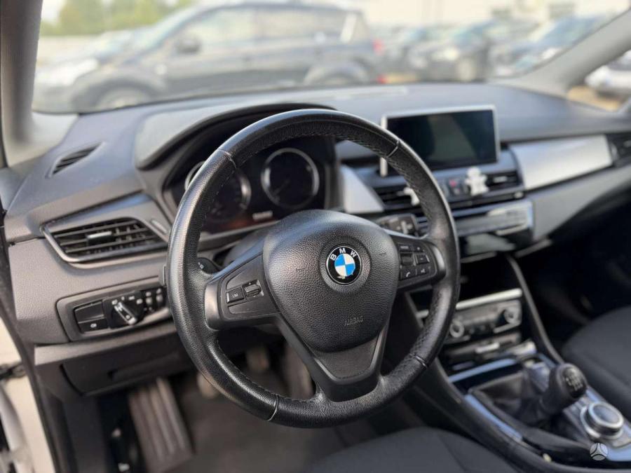 Белый БМВ 216 Active Tourer 2020 в Шяуляй, объемом двигателя 1.50 л и пробегом 262 тыс. км за 8700 €, фото 17 на AUTOMOTO.COM.LV