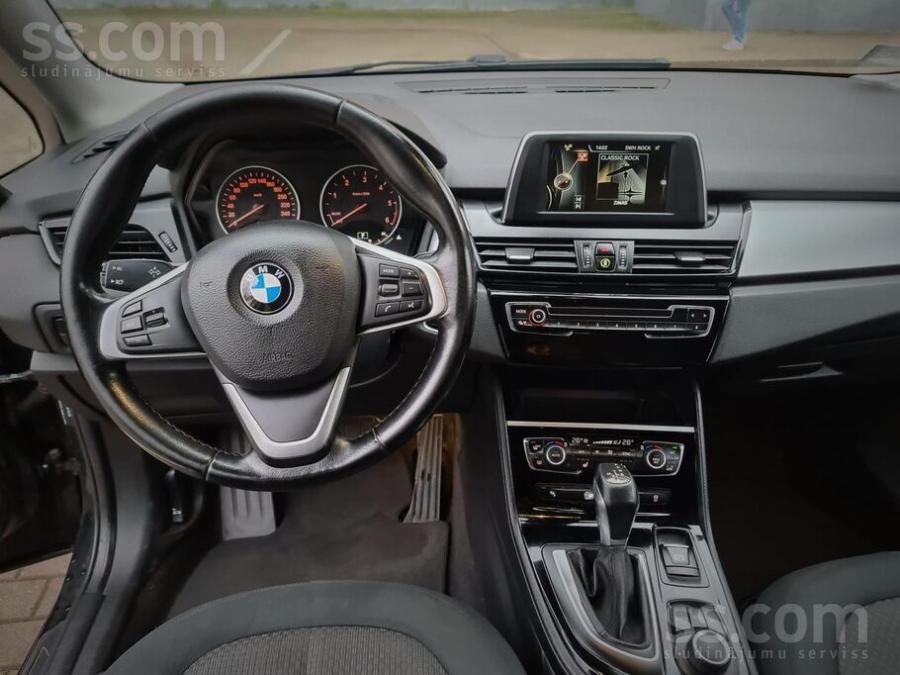 Black BMW 216 2016 in Riga, with an engine capacity of 1.50 L and mileage of 323 thousand km for 6000 €, photo 5 on AUTOMOTO.COM.LV