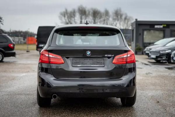 Melns BMW 216 2016 Liepāja, ar dzinēja tilpumu 1.50 L un nobraukumu 255 tūkst. km par 11950 €, foto 3 vietnē AUTOMOTO.COM.LV
