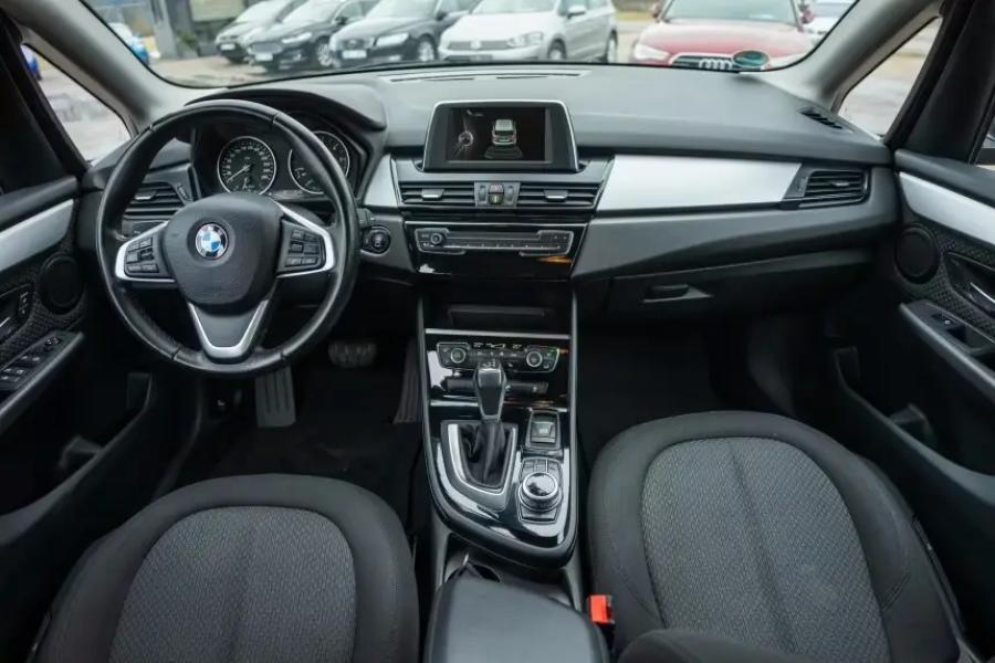 Melns BMW 216 2016 Liepāja, ar dzinēja tilpumu 1.50 L un nobraukumu 255 tūkst. km par 11950 €, foto 8 vietnē AUTOMOTO.COM.LV