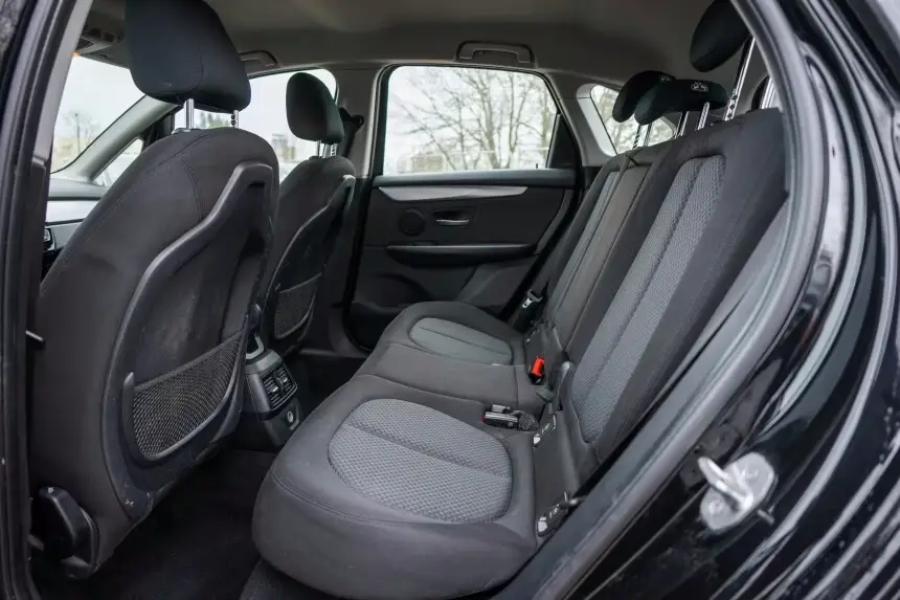 Melns BMW 216 2016 Liepāja, ar dzinēja tilpumu 1.50 L un nobraukumu 255 tūkst. km par 11950 €, foto 10 vietnē AUTOMOTO.COM.LV