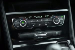 Melns BMW 216 2016 Liepāja, ar dzinēja tilpumu 1.50 L un nobraukumu 255 tūkst. km par 11950 €, foto 15 vietnē AUTOMOTO.COM.LV