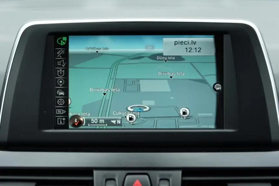 Melns BMW 216 2016 Liepāja, ar dzinēja tilpumu 1.50 L un nobraukumu 255 tūkst. km par 11950 €, foto 28 vietnē AUTOMOTO.COM.LV